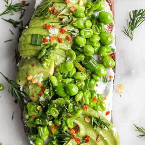 Spring pea, asparagus and scallion avocado toast with herby yogurt ...